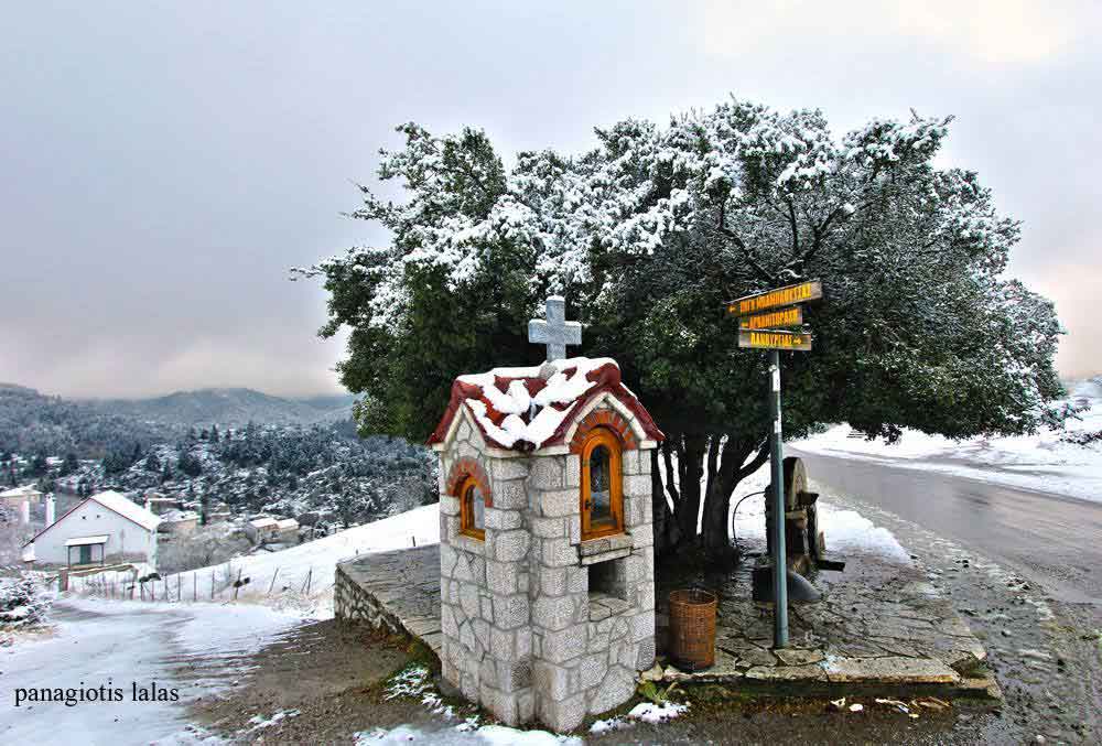 ΤΑ ΧΙΟΝΙΣΜΕΝΑ ΧΩΡΙΑ ΤΗΣ ΦΩΚΙΔΑΣ | The Locals?