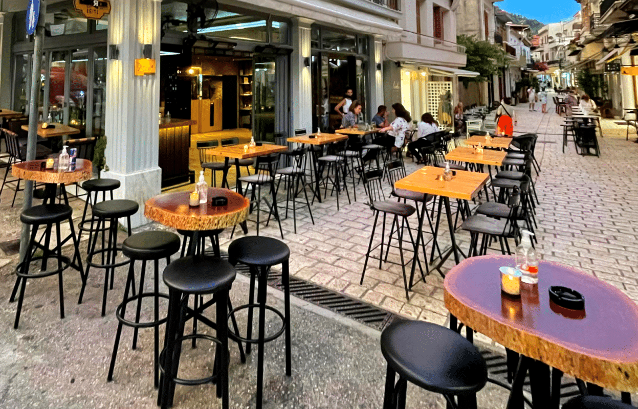 ΑΦΙΕΡΩΜΑ ΣΤΟ ΣΤΕΝΟΠΑΖΑΡΟ ΝΑΥΠΑΚΤΟΥ, ΜΕΡΟΣ Γ* | The Locals